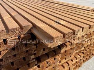 Thermowood Pine 32 x 140mm 3-Stripe